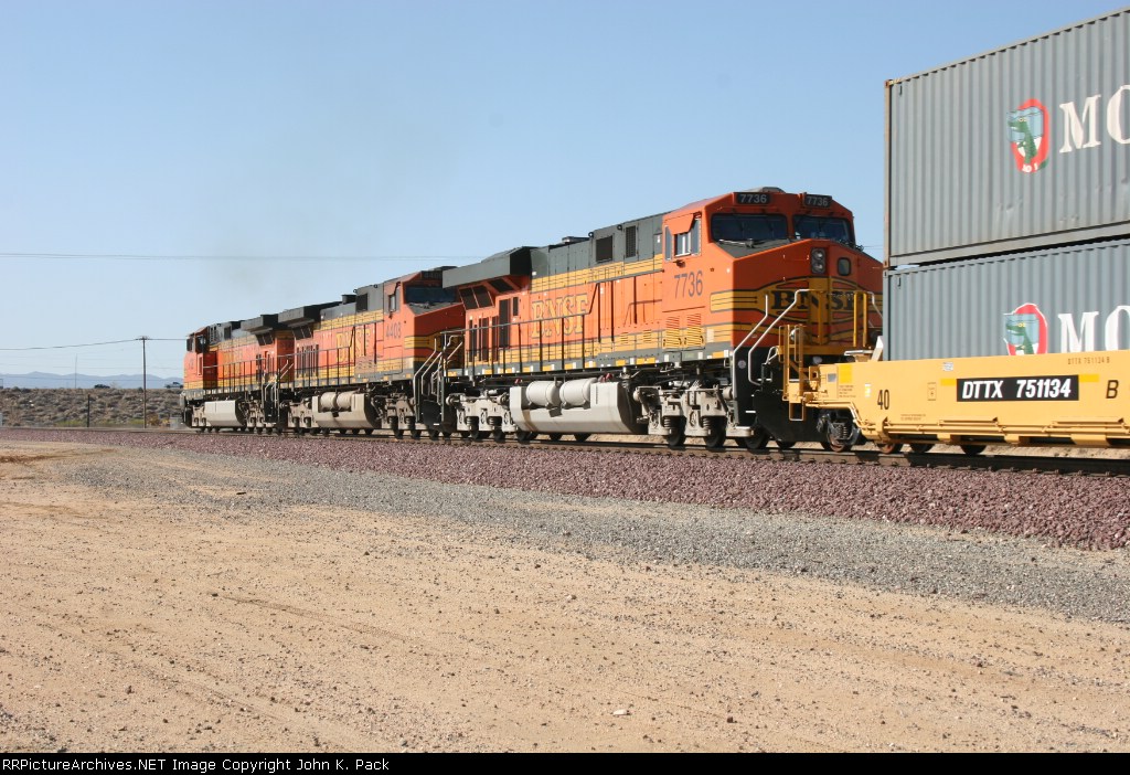 BNSF 7736